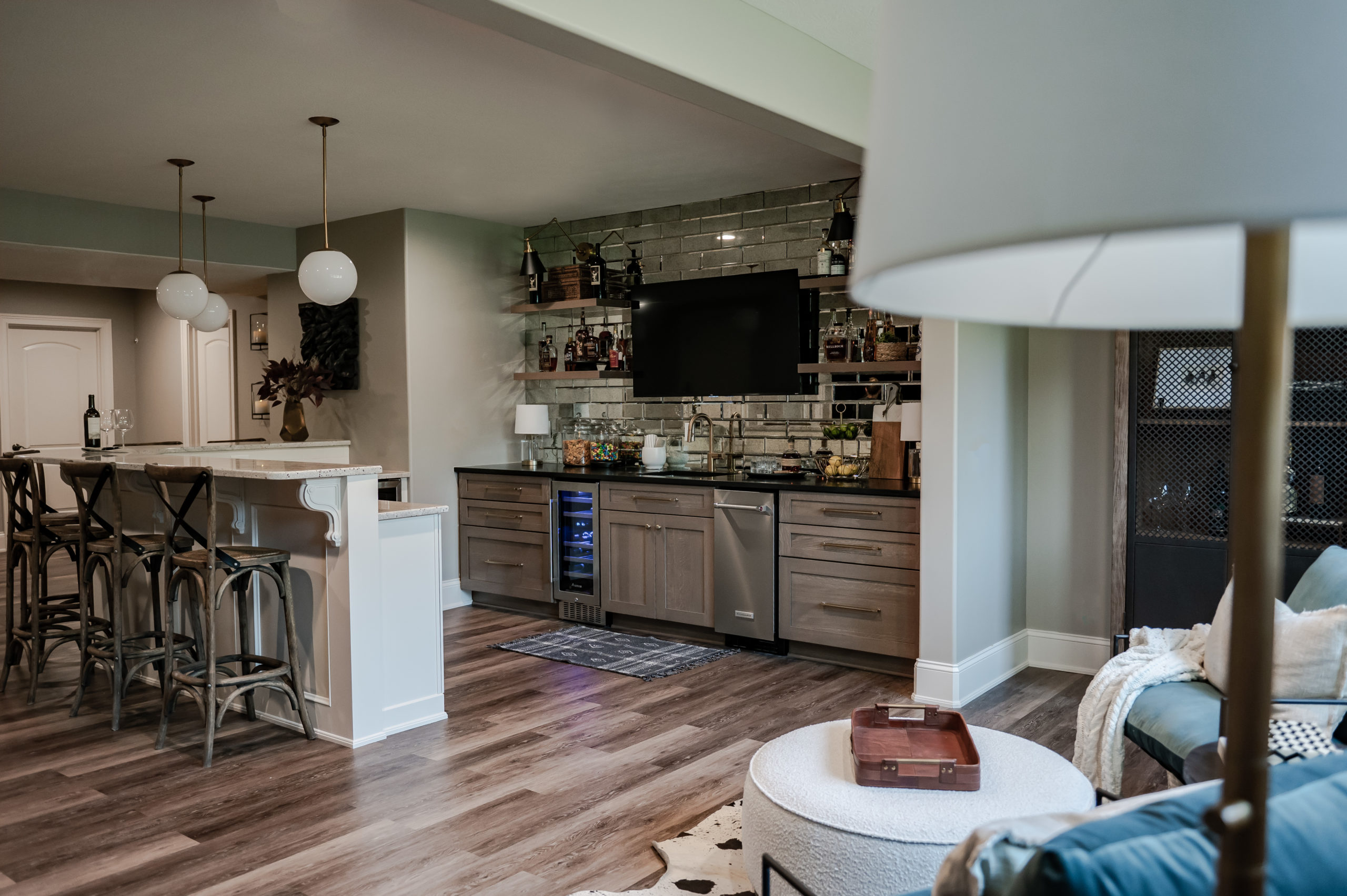 Classy Bar with Swanky Seating | KP Designs Group